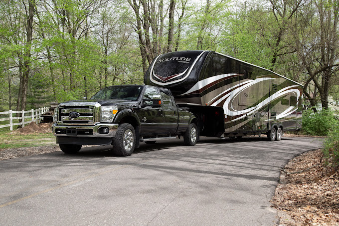 Experience Wholesome Adventures with a 1/2 Ton Towable Fifth Wheel for Sale